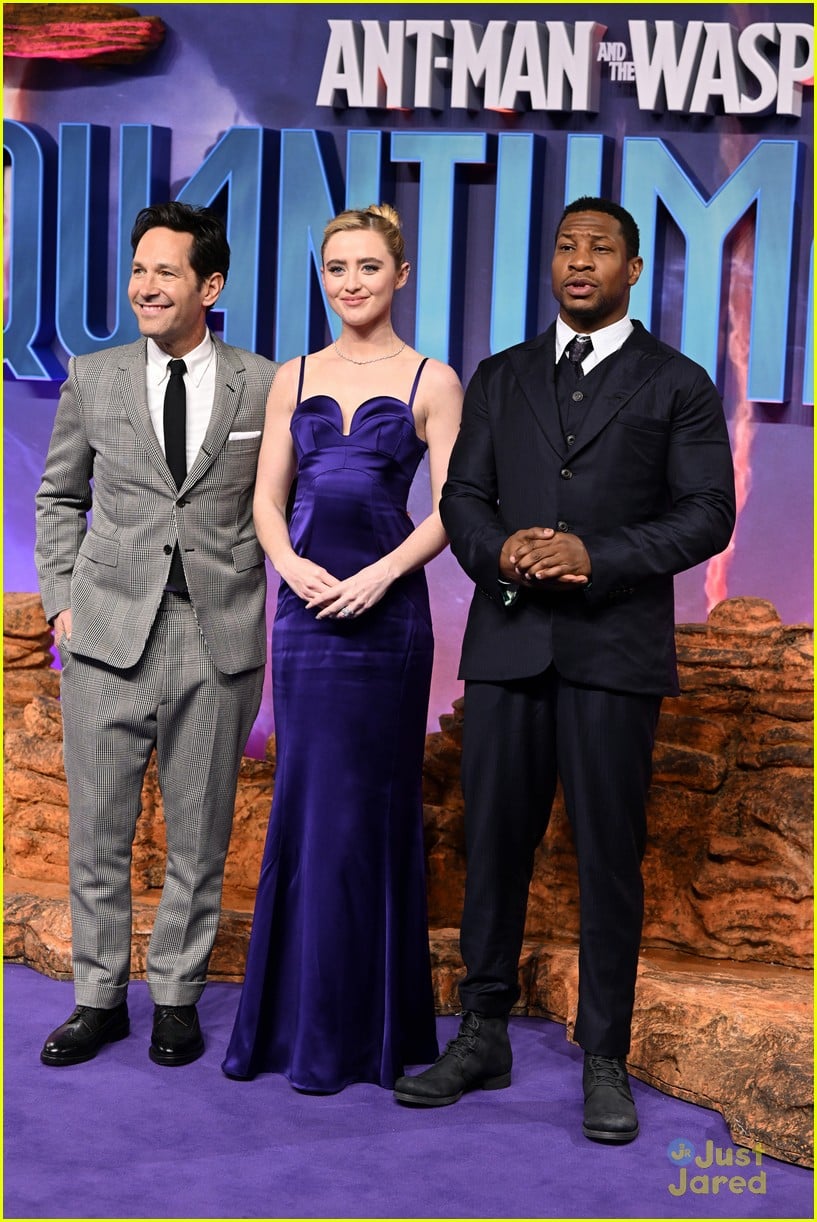 Kathryn Newton Shares Sweet Hug with Jonathan Majors at 'Ant-Man & The Wasp: Quantumania' UK ...
