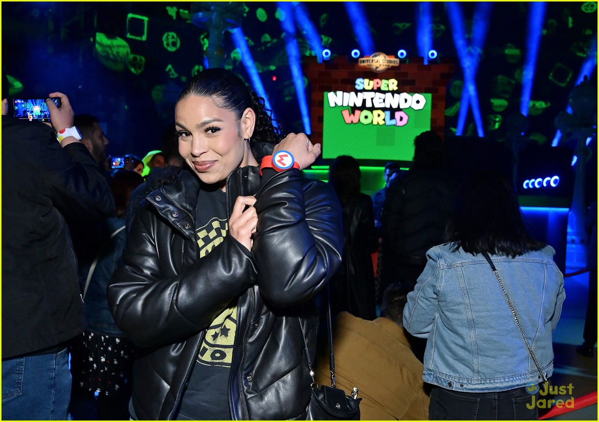 Dylan Sprouse & Barbara Palvin Attend Super Nintendo World Opening with ...