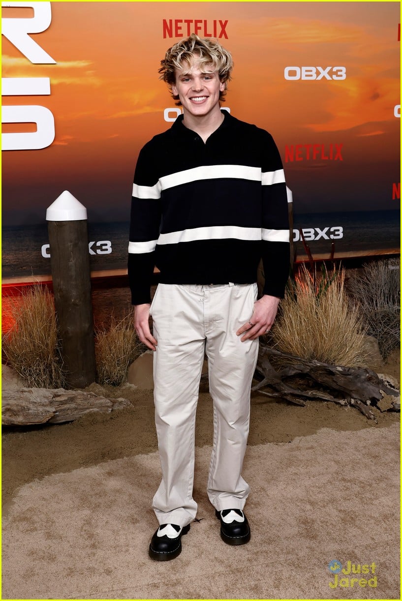 Lana Condor, Hunter Doohan & More Netflix Stars Hit Up 'Outer Banks' Premiere | Photo 1369008 ...