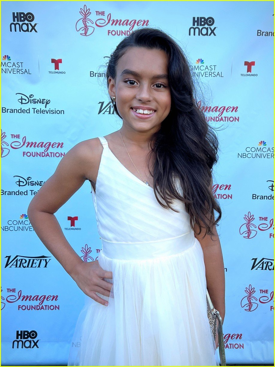 Get to Know 'Alma's Way' Star Summer Rose with 10 Fun Facts (Exclusive ...
