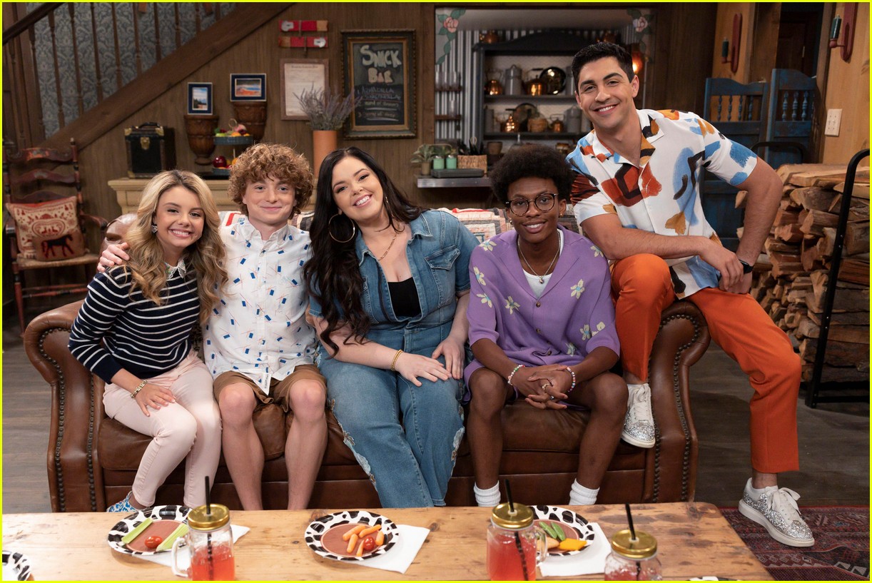 Will Buie Jr Returns to 'Bunk'd' as Finn In New Episode - Get the ...