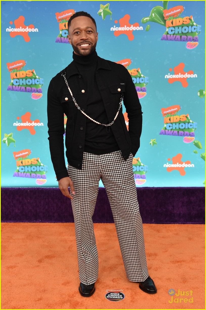 That Girl Lay Lay & Gabrielle Nevaeh Green Serve Looks at Kids' Choice ...