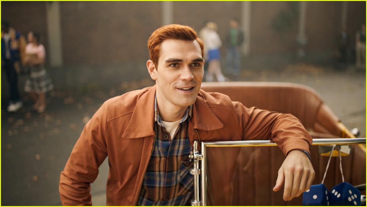 Lili Reinhart Says KJ Apa Made Her Cry While Filming 'Riverdale ...