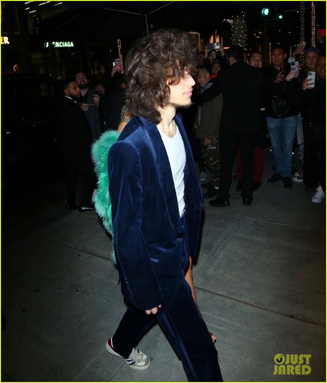 Miley Cyrus Still Going Strong with Boyfriend Maxx Morando, Celebrates ...