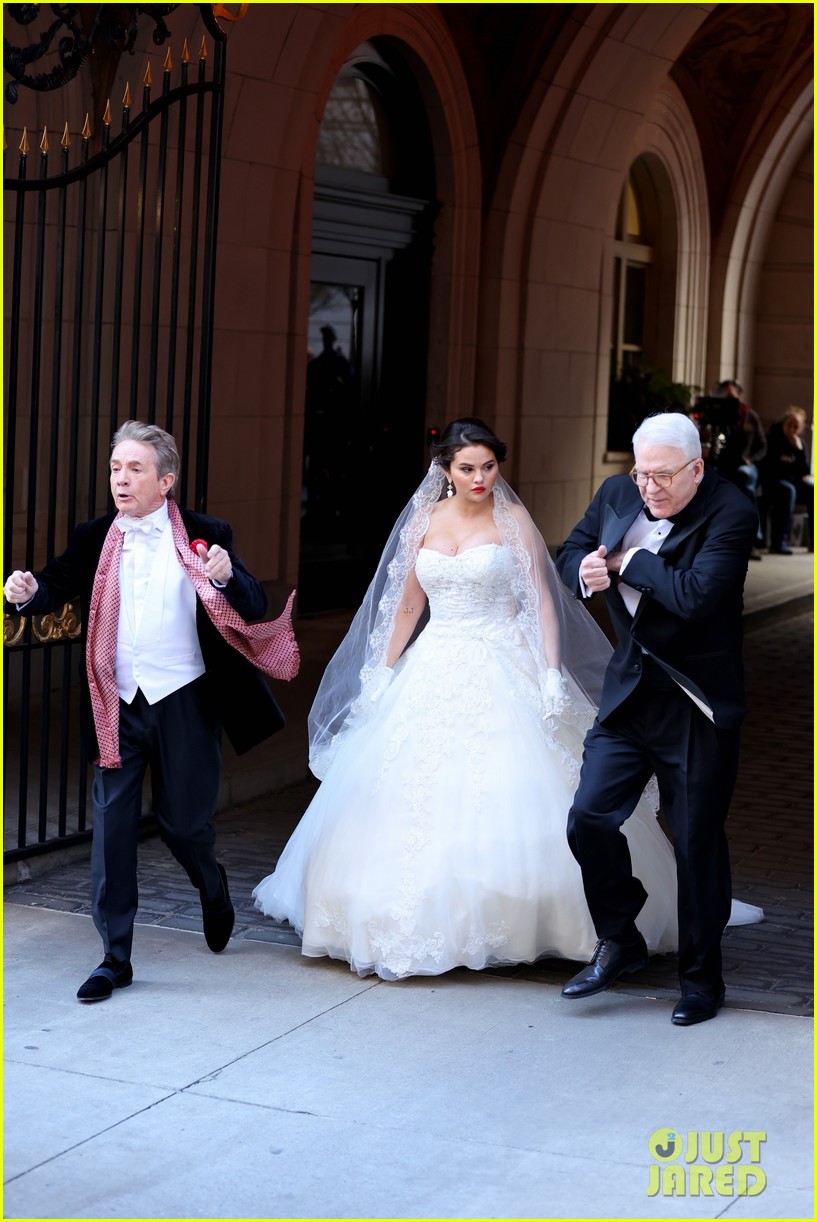 Selena Gomez Films 'Only Murders' Scene in a Wedding Dress: 'Just a ...