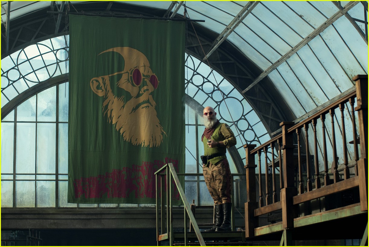 Netflix Reveals First Look Photos & Premiere Date for 'Sweet Tooth ...