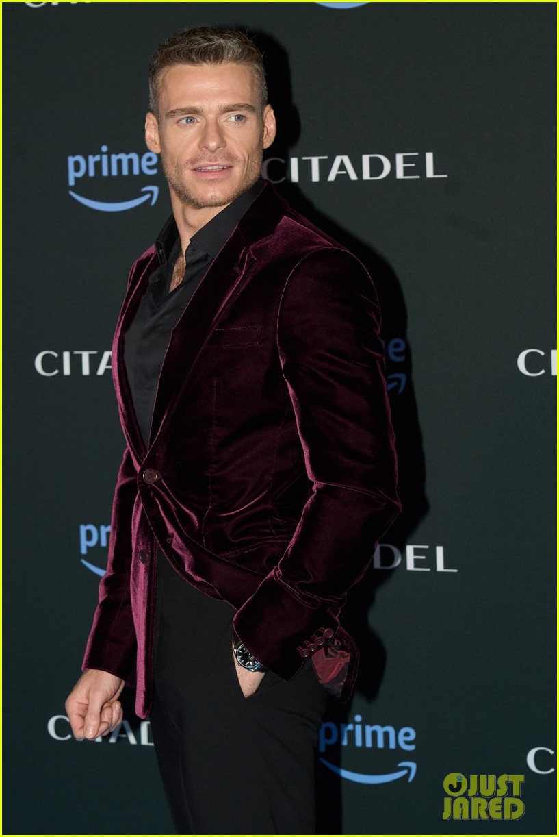 Nick Jonas Supports Wife Priyanka Chopra at 'Citadel' Rome Premiere ...