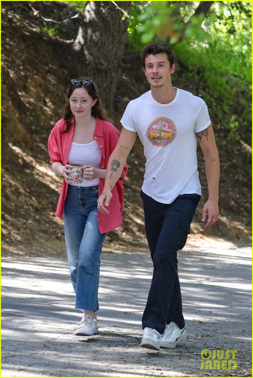 Shawn Mendes Goes on a Hike With Label Exec Clio Massey in Los Angeles ...