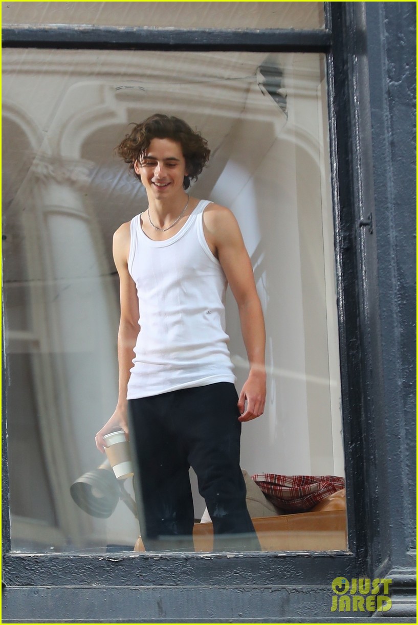 Timothee Chalamet Gets Back to Work Amid Kylie Jenner Dating Rumors ...