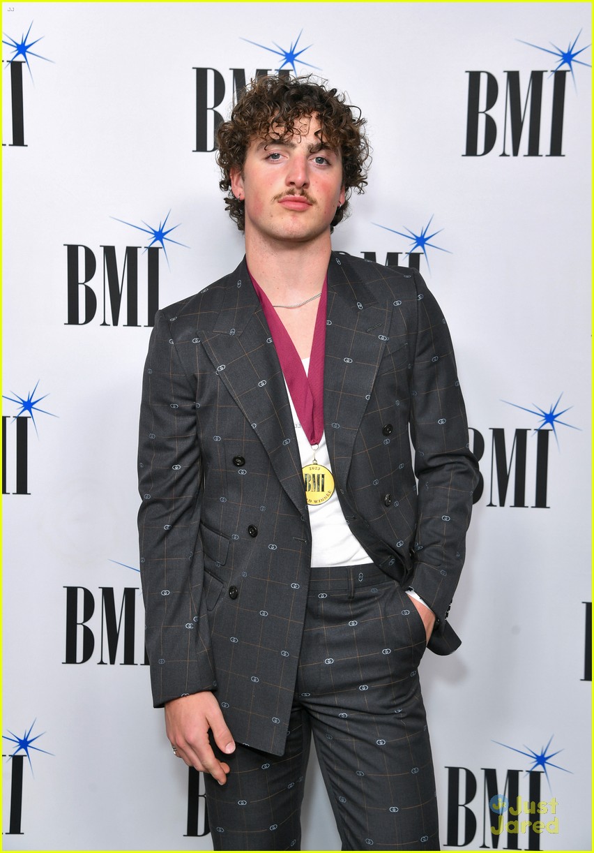 Dove Cameron, Khalid & More Honored at BMI Pop Awards 2023 | Photo ...