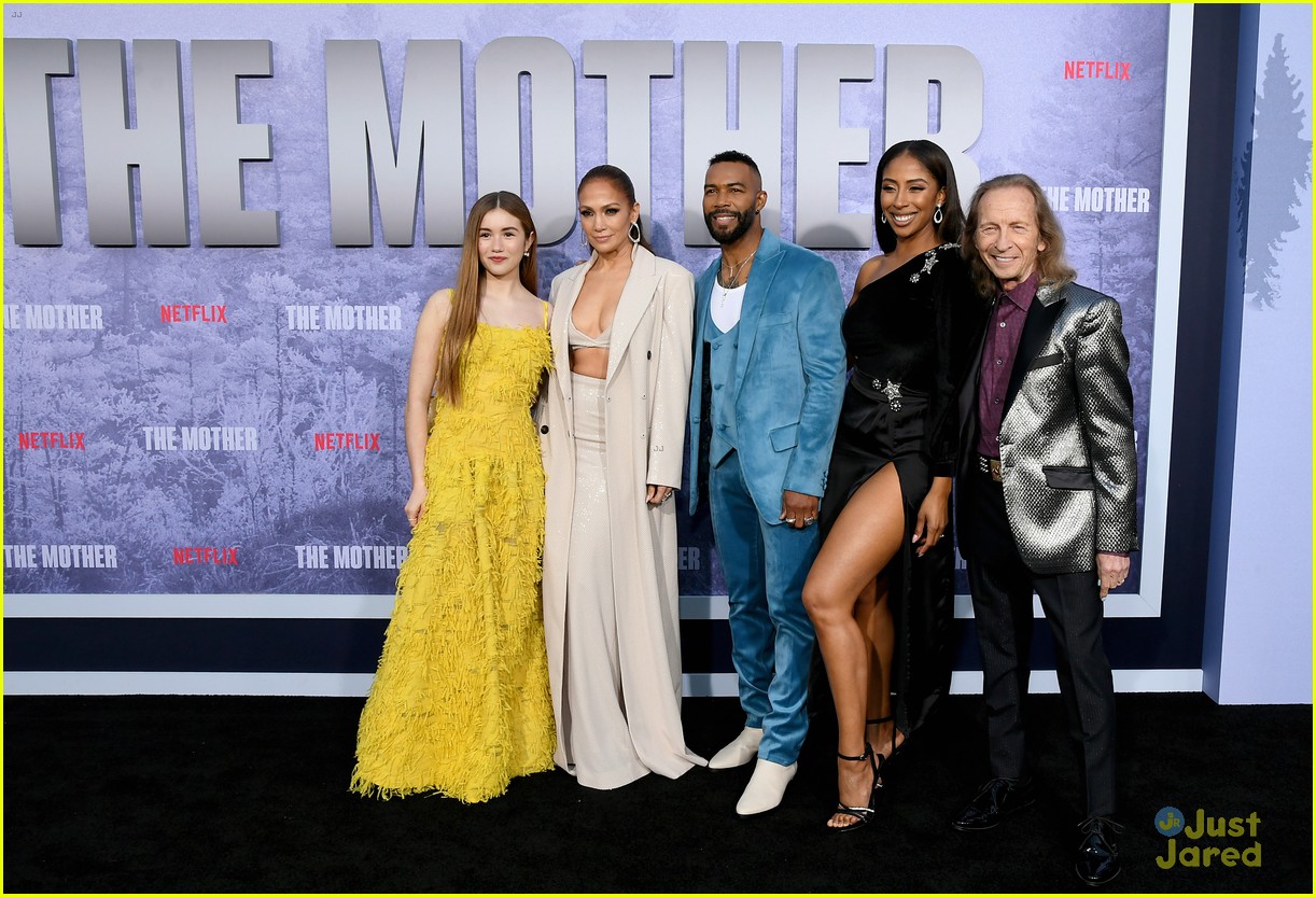 Lucy Paez Joins On Screen Mom Jennifer Lopez at 'The Mother' Premiere ...