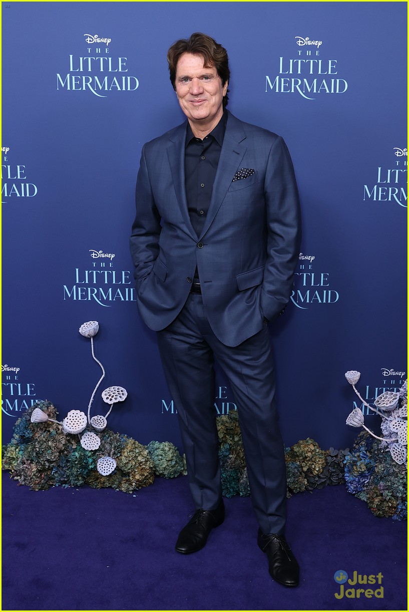 Halle Bailey Goes Blue For Australian Premiere of 'The Little Mermaid ...