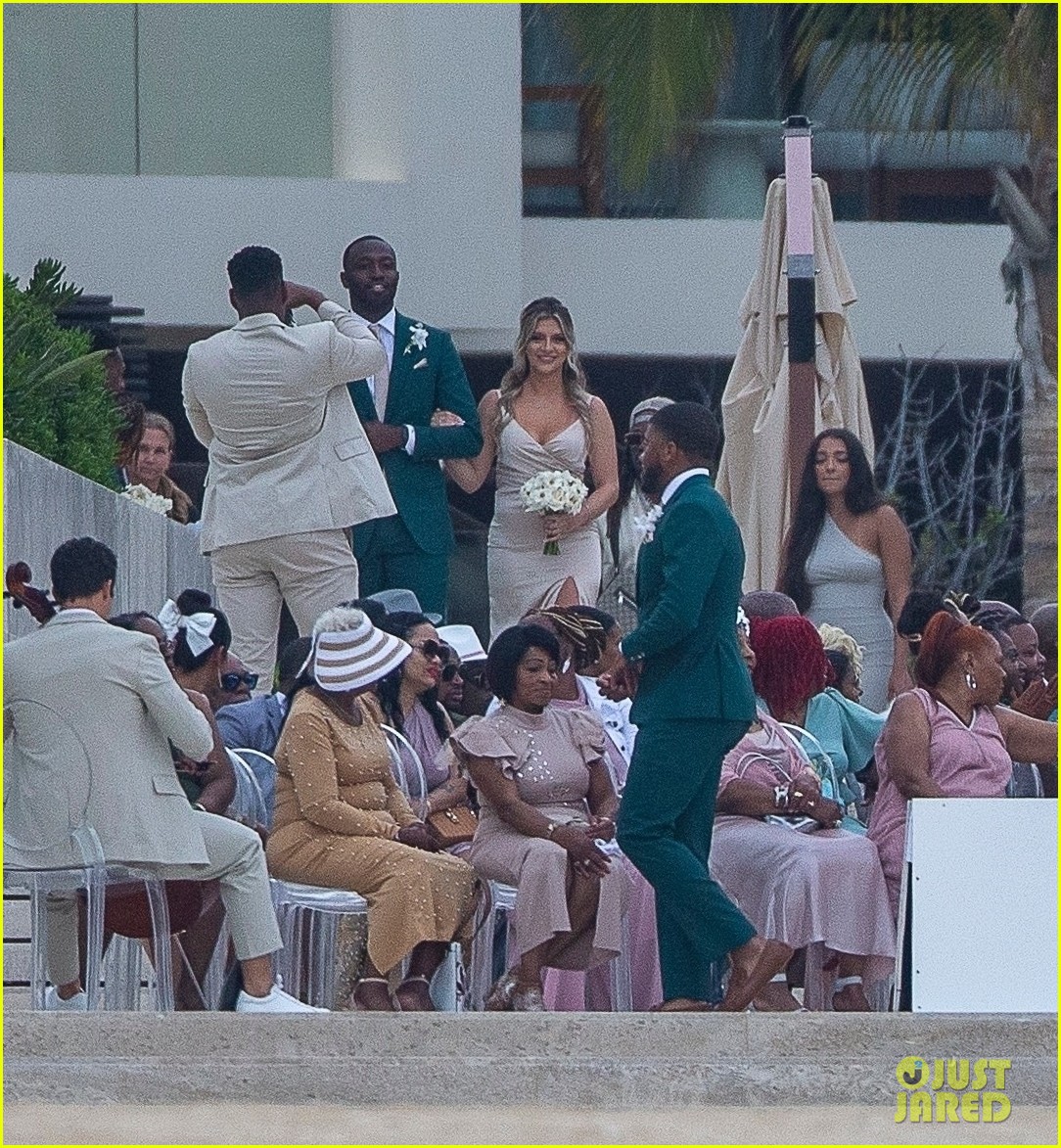 Simone Biles Weds Jonathan Owens In Cabo San Lucas Ceremony, 2 Weeks ...