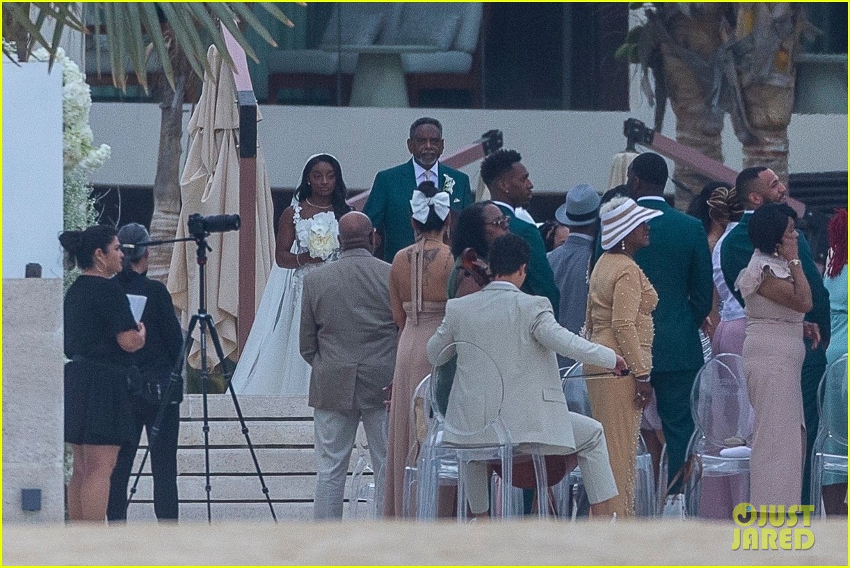 Simone Biles Weds Jonathan Owens In Cabo San Lucas Ceremony, 2 Weeks ...