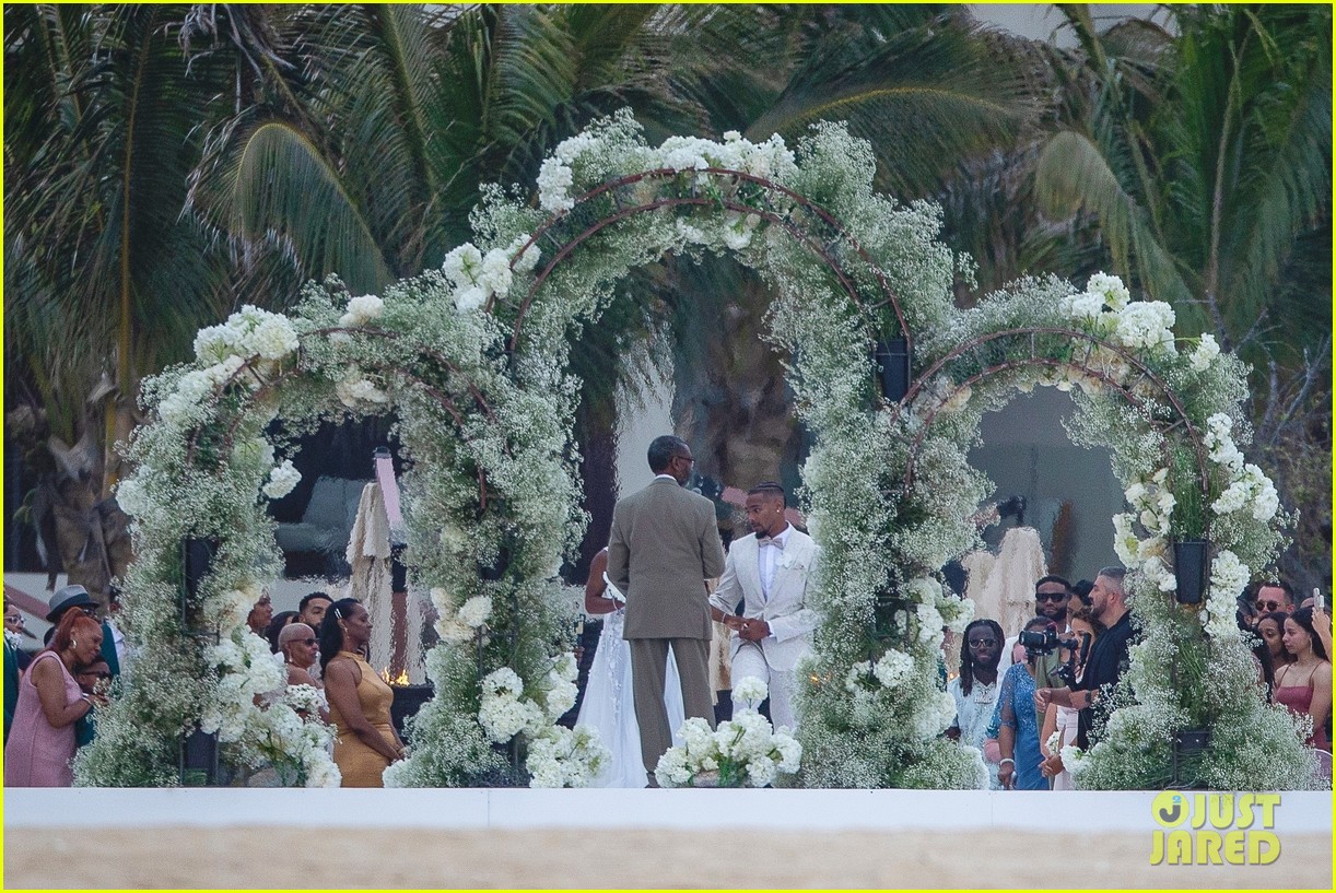 Simone Biles Weds Jonathan Owens In Cabo San Lucas Ceremony, 2 Weeks ...
