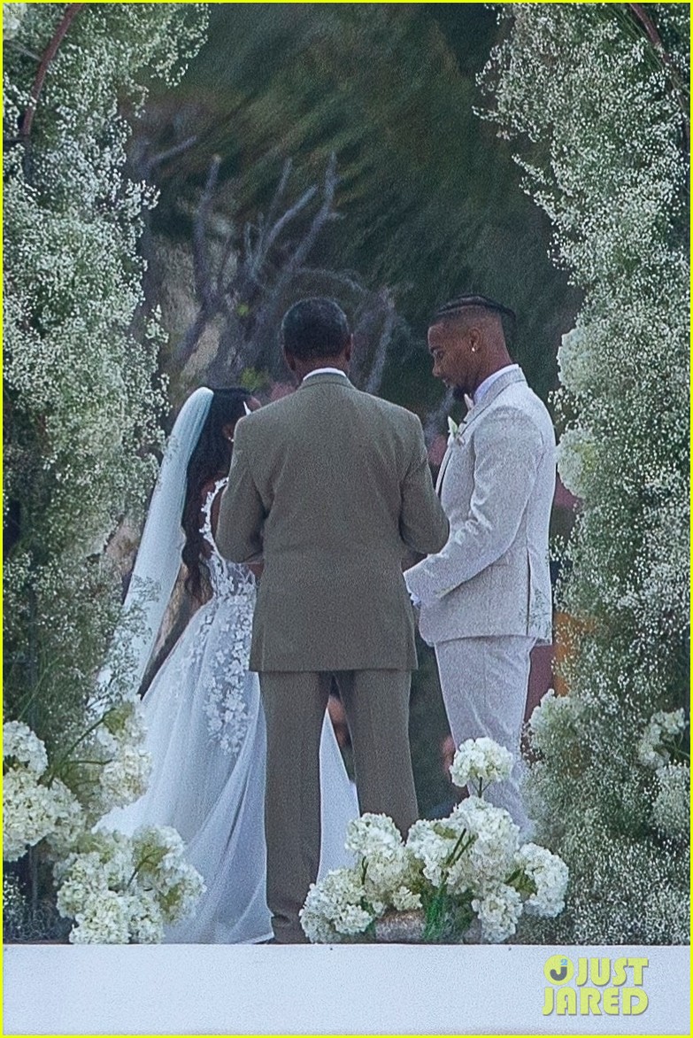 Simone Biles Weds Jonathan Owens In Cabo San Lucas Ceremony, 2 Weeks ...