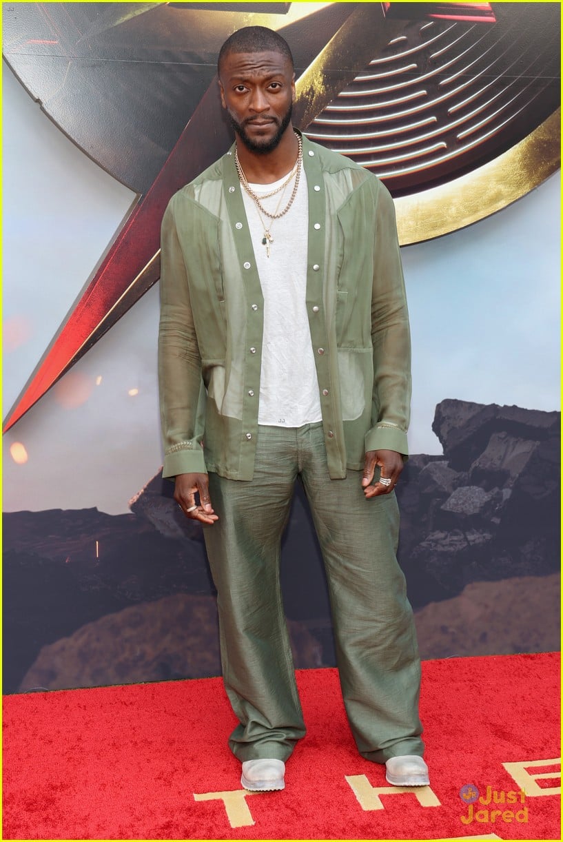 Dove Cameron Supports Longtime BFF Kiersey Clemons at 'The Flash' Movie ...