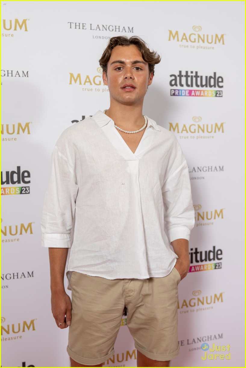 'Heartstopper' Stars Corinna Brown, Kizzy Edgell & More Attend Attitude ...