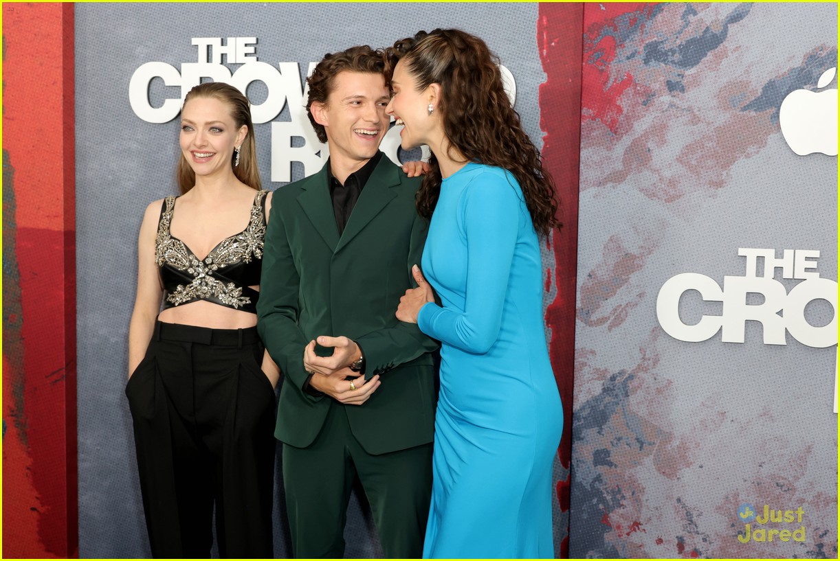 Tom Holland Premieres New Series 'The Crowded Room' On His Birthday ...