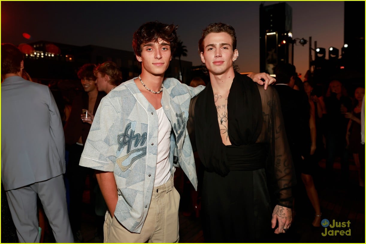 Steve Lacy, Noah Schnapp & Sydney Sweeney Honored at Variety's Power of ...