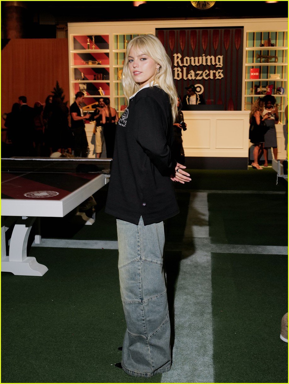 'Mean Girls' Co-Stars Christopher Briney & Renee Rapp Reunite at Rowing ...