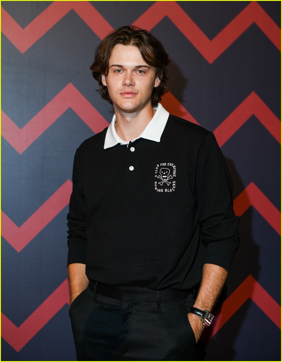 'Mean Girls' Co-Stars Christopher Briney & Renee Rapp Reunite at Rowing ...