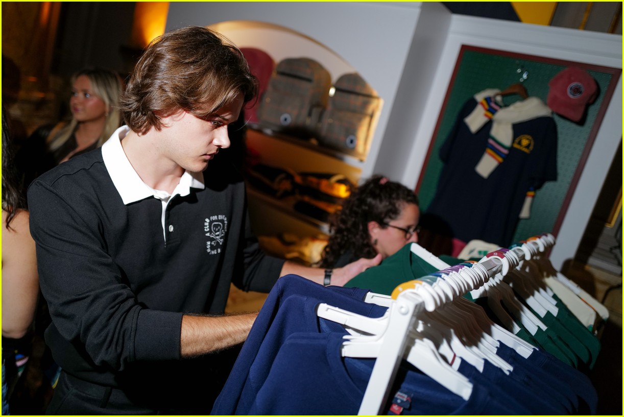 'Mean Girls' Co-Stars Christopher Briney & Renee Rapp Reunite at Rowing ...