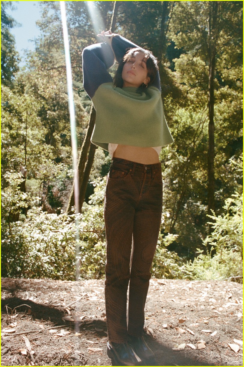 Emma Chamberlain Launches New Collaboration With Levi's Inspired by ...