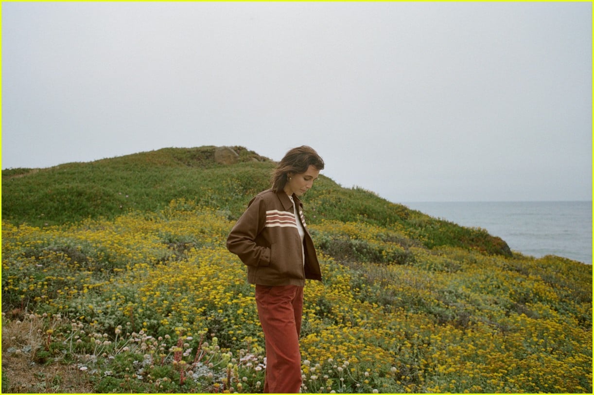 Emma Chamberlain Launches New Collaboration With Levi's Inspired by ...