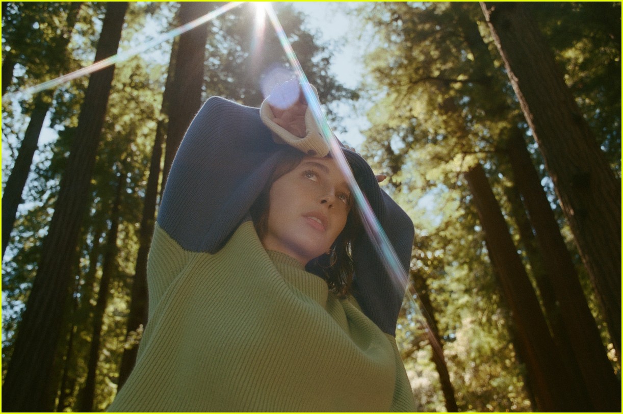 Full Sized Photo of emma chamberlain launches new collection with levis ...