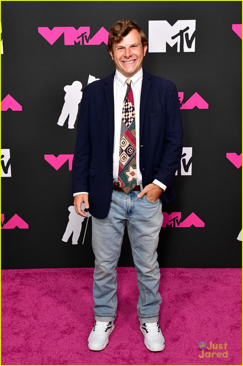 DJ Crazy Times' Kyle Gordon & Audrey Trullinger Hit the Carpet at MTV ...