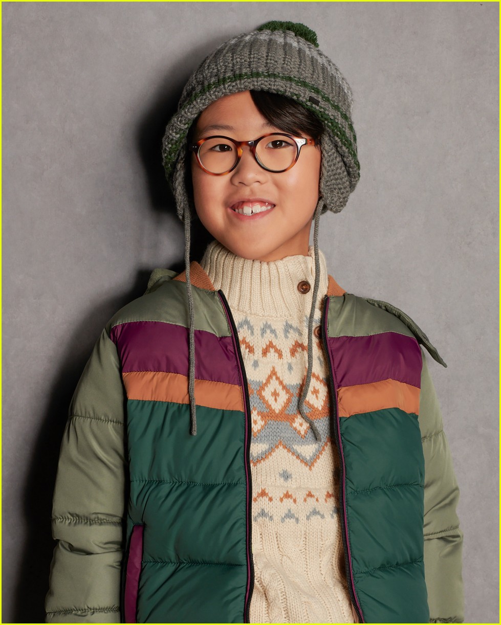 Winslow Fegley, Camila Rodriguez & More Are on the Naughty List in 'The ...