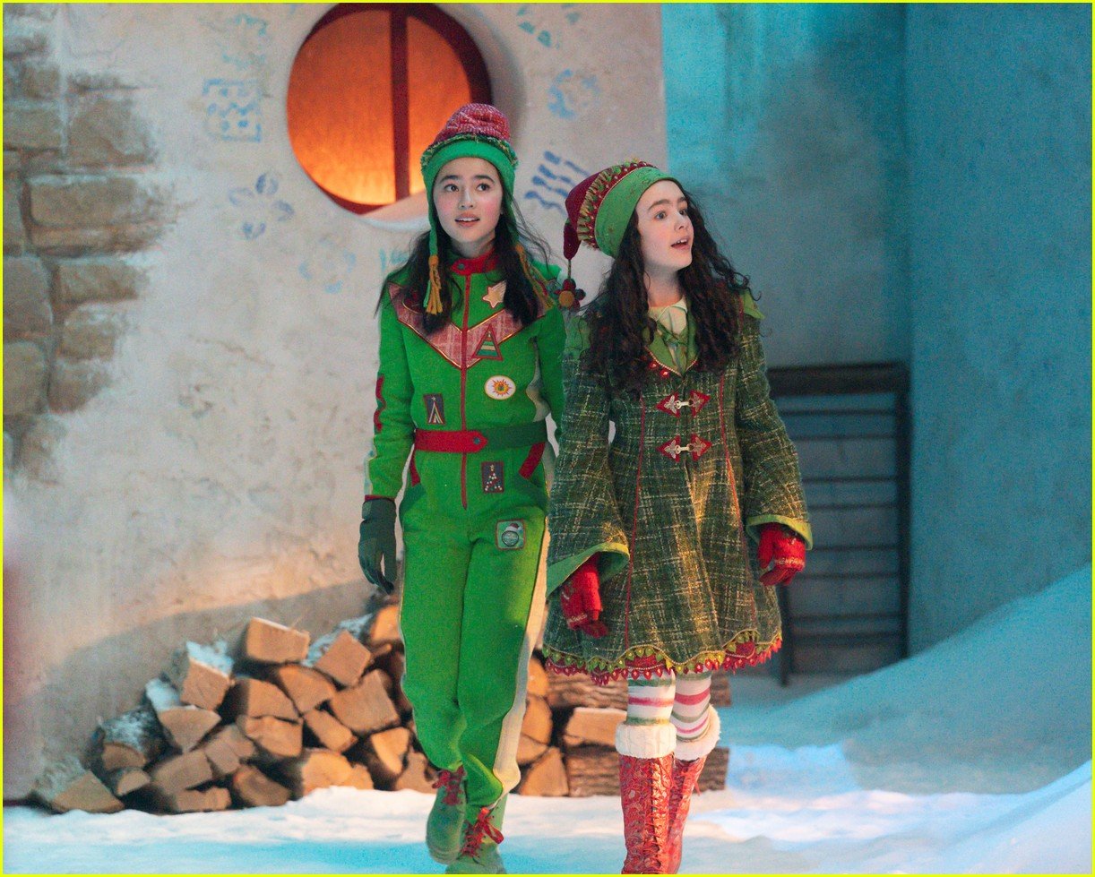 The Naughty Nine's Imogen Cohen Talks Broadway Dreams, Love of ...