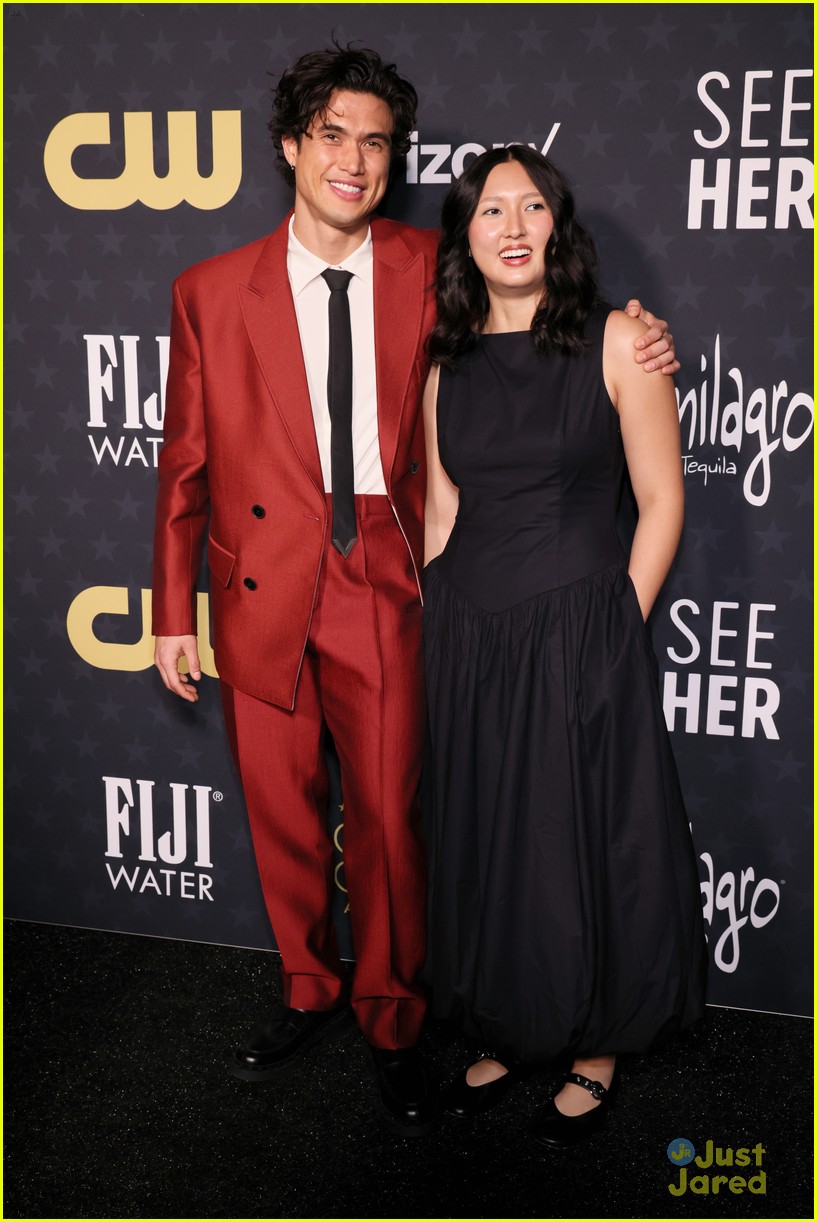 Riverdale's Charles Melton & Vanessa Morgan Reunite at Critics Choice ...