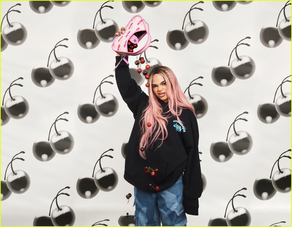 Ariana Greenblatt Debuts Colorful New Hair, Stars in Dreamy Coachtopia ...