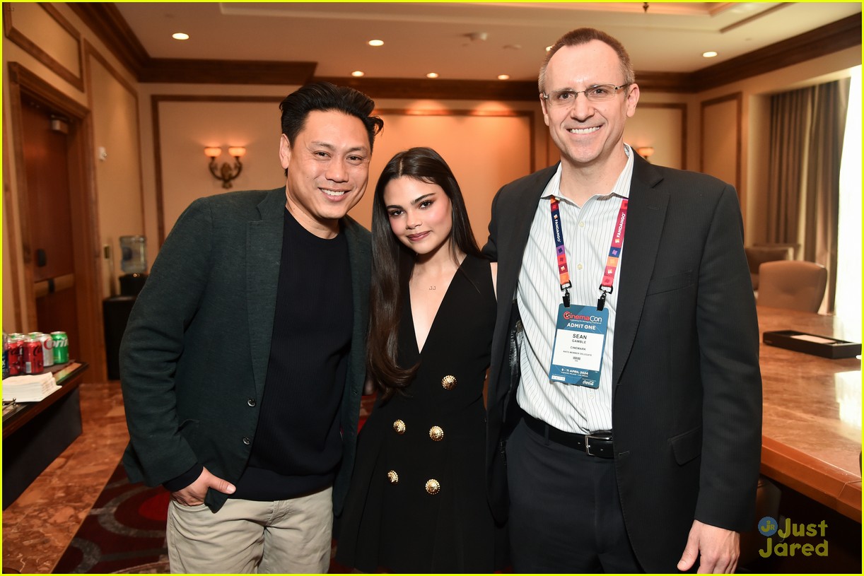 Ariana Greenblatt Honored With Rising Star at CinemaCon Awards 2024 ...