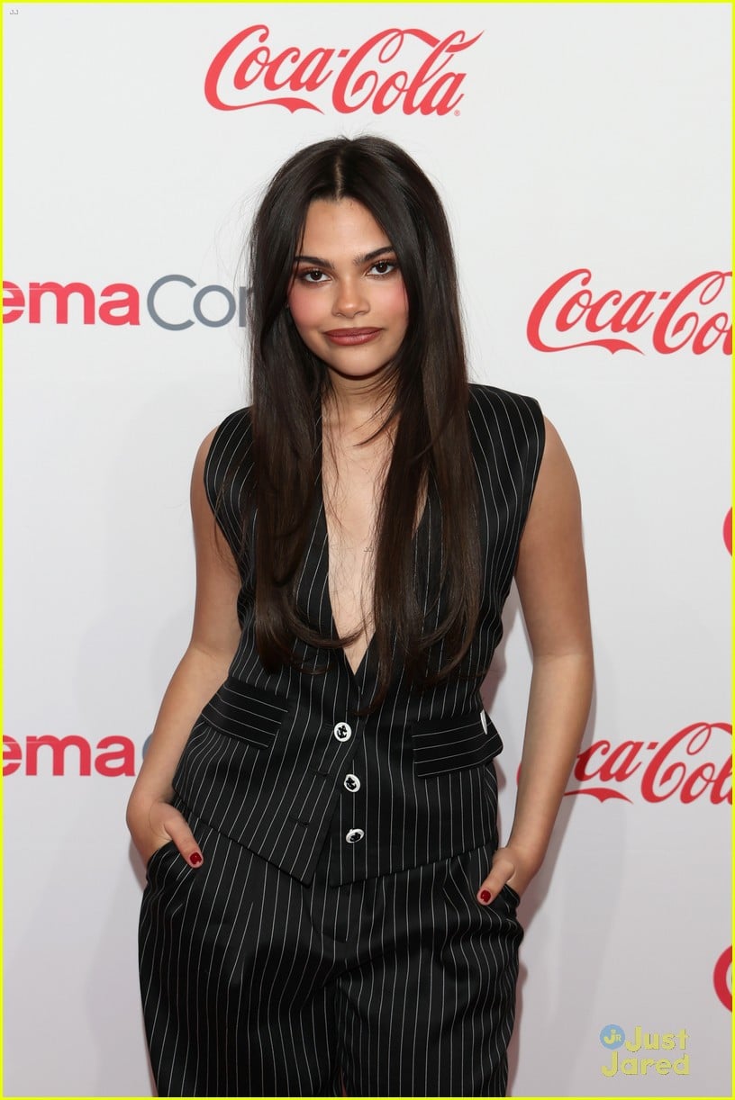 Ariana Greenblatt Honored With Rising Star at CinemaCon Awards 2024 ...