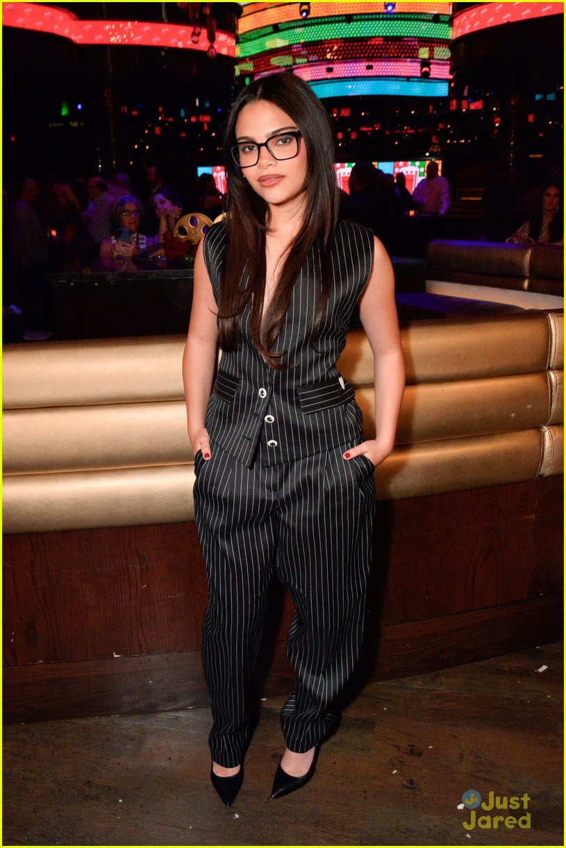 Ariana Greenblatt Honored With Rising Star at CinemaCon Awards 2024 ...