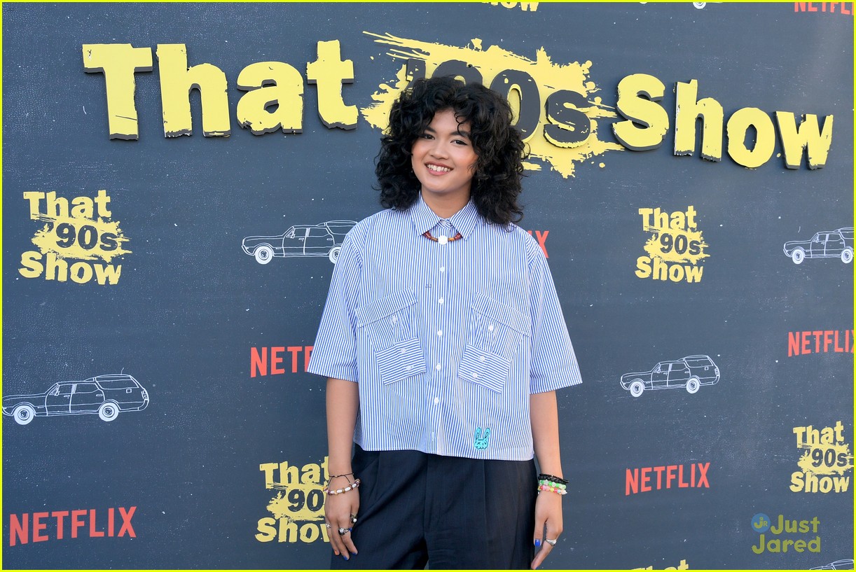 Callie Haverda & 'That '90s Show' Cast Celebrate Part 2 Ahead of ...