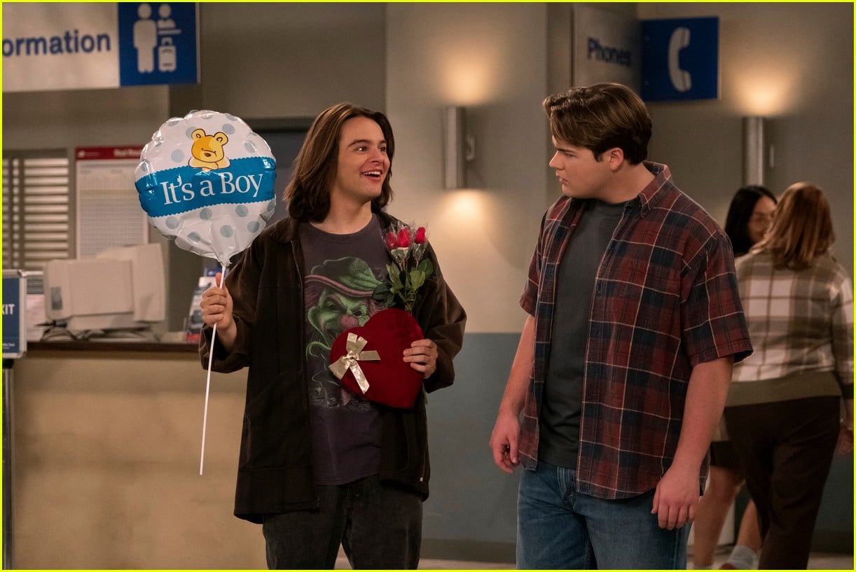 Callie Haverda, Ashley Aufderheide & More Return for 'That '90s Show ...