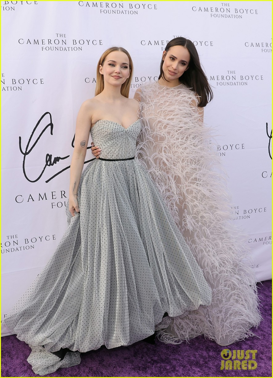 Dove Cameron, Booboo Stewart, Sofia Carson & More 'Descendants' Stars ...