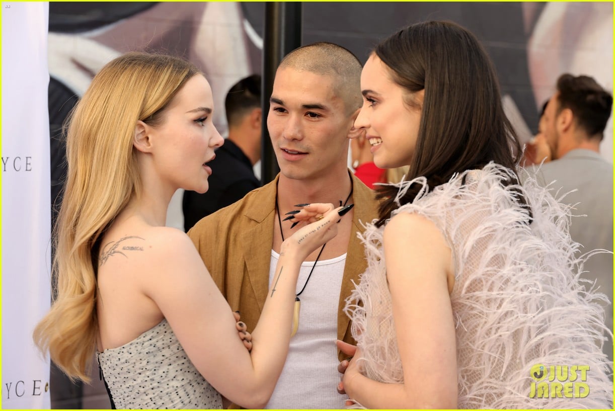 Dove Cameron, Booboo Stewart, Sofia Carson & More 'Descendants' Stars ...