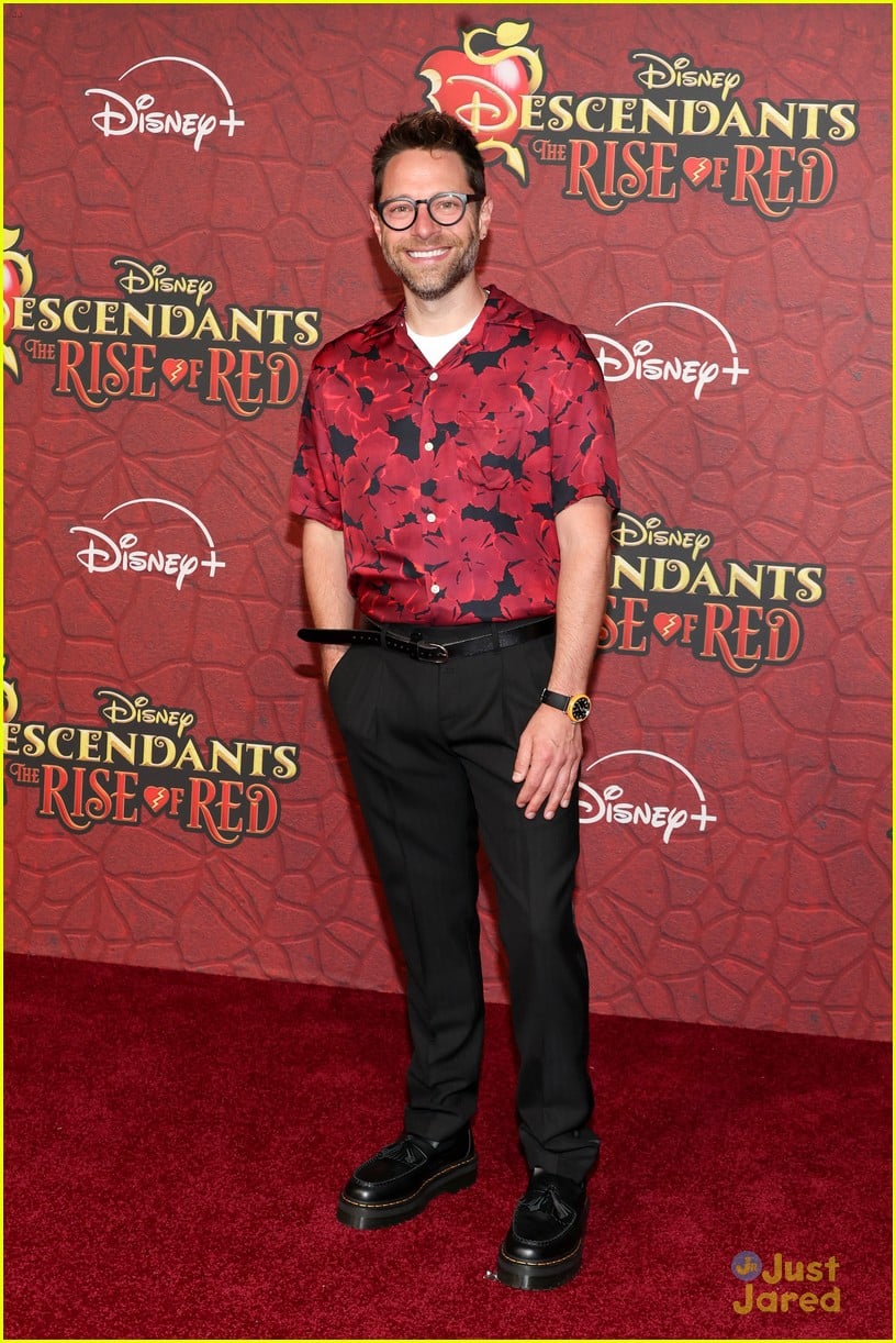 'Wizards Beyond Waverly Place' Cast Makes First Appearance Together at ...