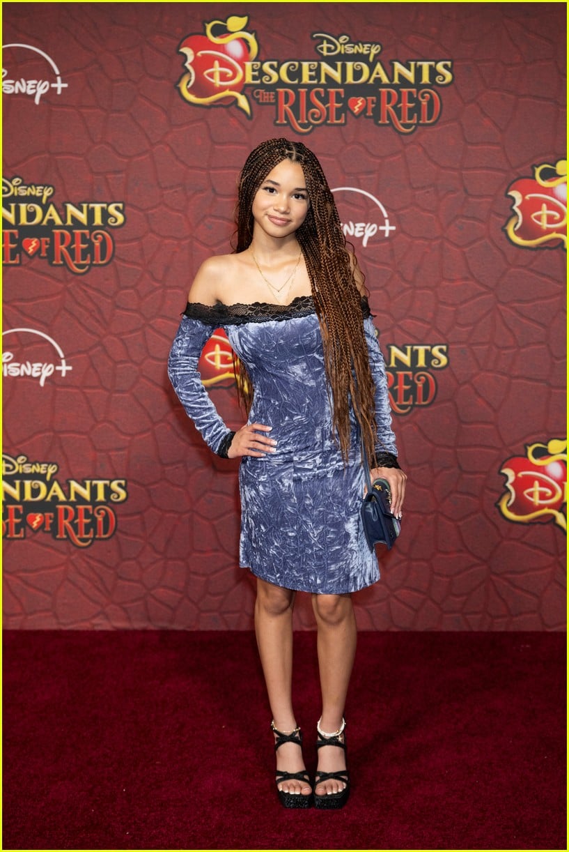 'Wizards Beyond Waverly Place' Cast Makes First Appearance Together at ...