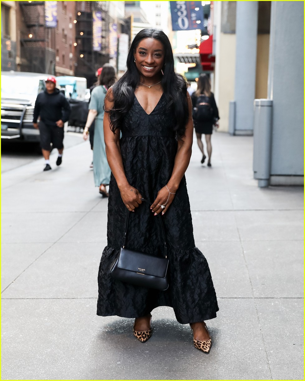 Sofia Wylie & Marsai Martin Join Simone Biles at Summit For Women's Mental Health | Photo ...