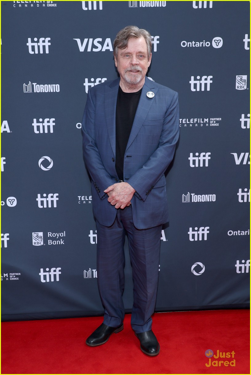 Kit Connor Premieres New Movie 'The Wild Robot' at TIFF With Lupita ...