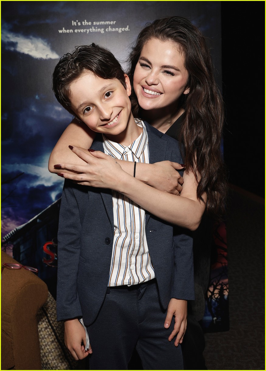 David Henrie Gets 'Wizards' Cast Support at 'Monster Summer' Premiere ...