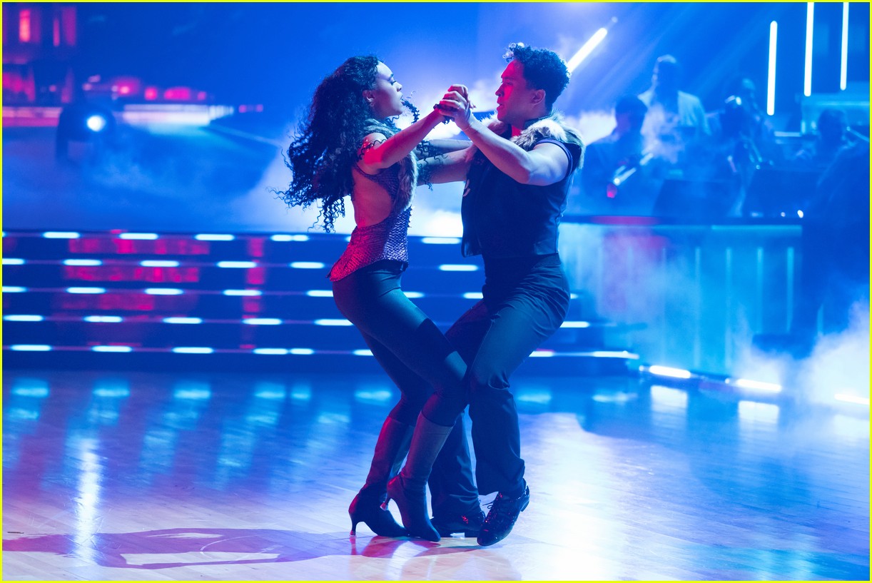 Chandler Kinney Reprises 'Zombies' Character For 'DWTS' Disney Night ...