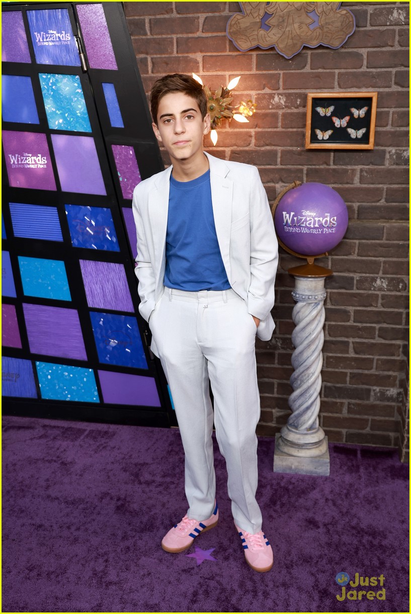 Janice LeAnn Brown Says David Henrie & Selena Gomez Made Her Feel 'Welcome & Safe' On 'Wizards ...