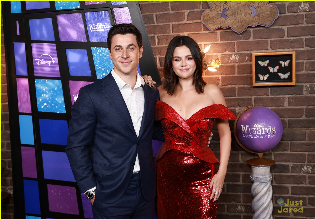 Janice LeAnn Brown Says David Henrie & Selena Gomez Made Her Feel 'Welcome & Safe' On 'Wizards ...